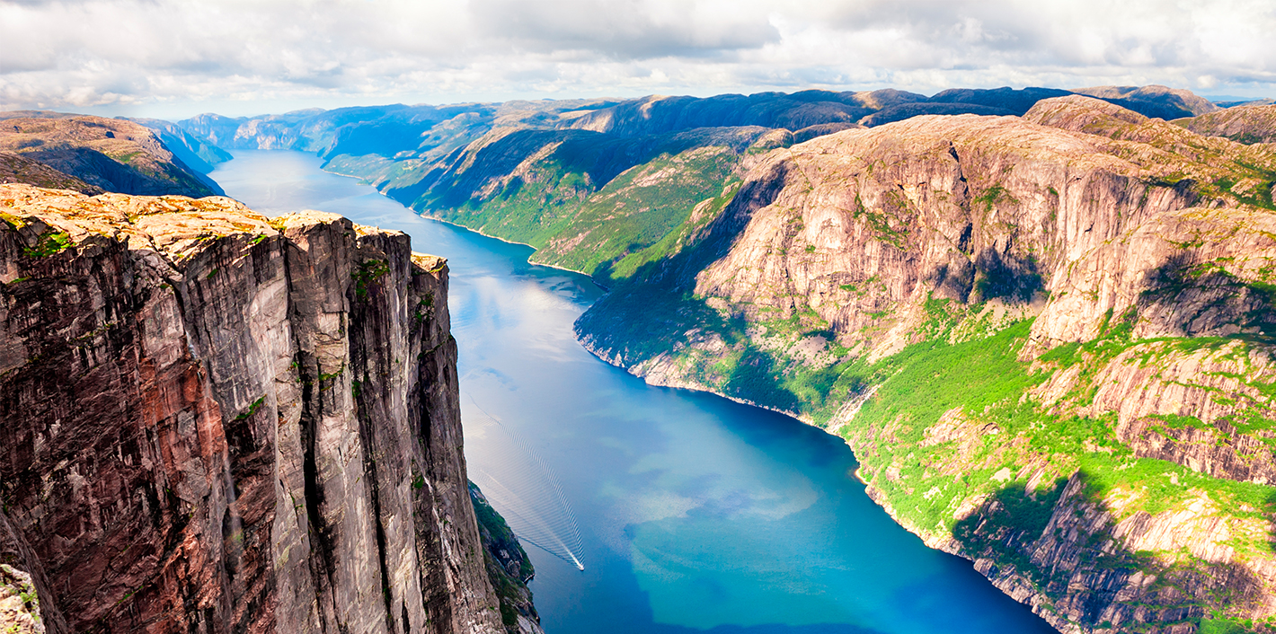 Elämysristeily Norjan vuonoille | Matkapojat