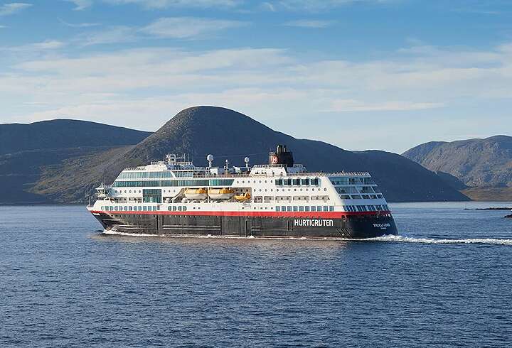 Hurtigruten -risteily Huippuvuorille | Matkapojat